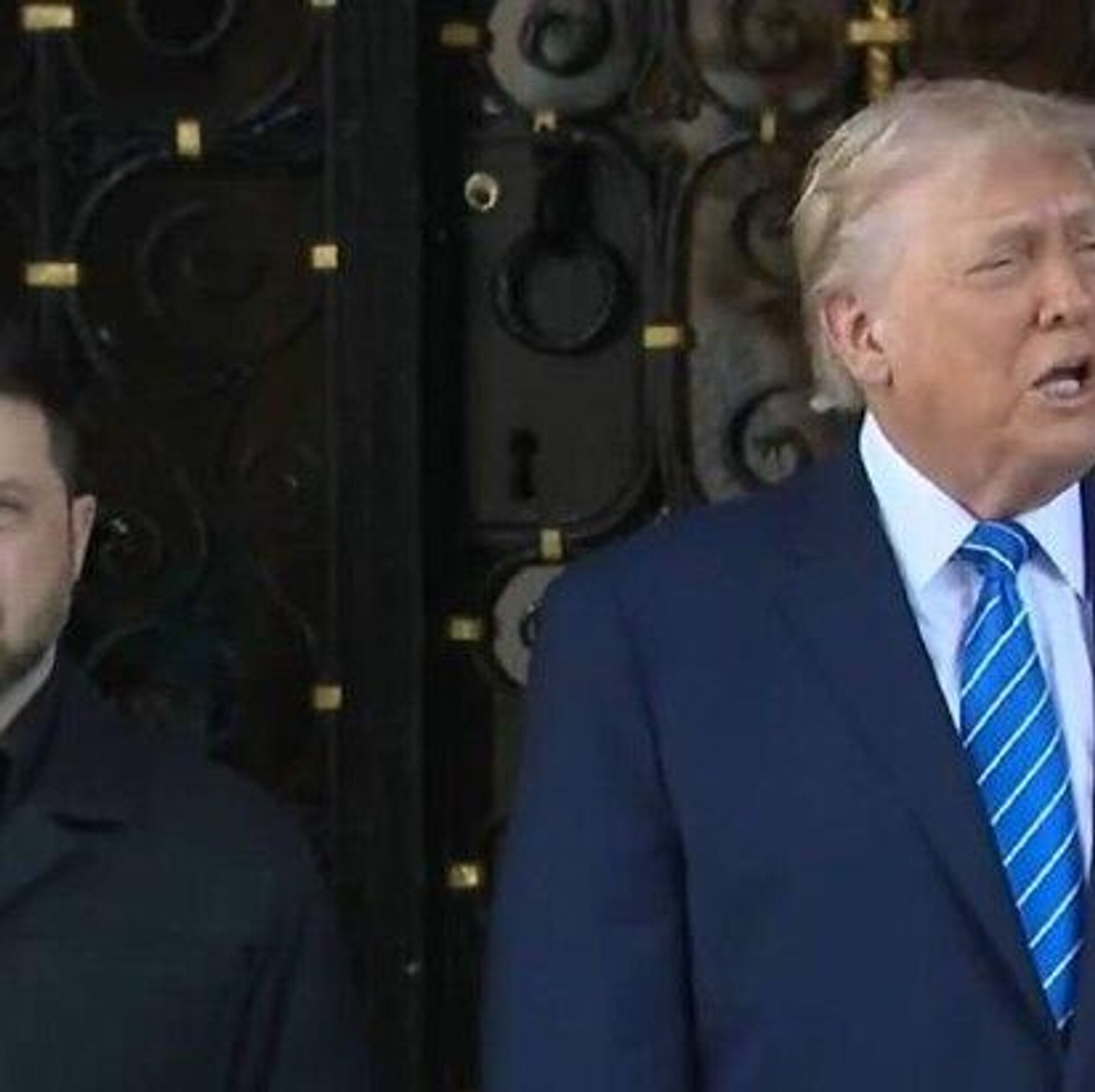 ترامپ در مارالاگو با زلنسکی، دیدار کرد - 28.12.2025, اسپوتنیک ایران